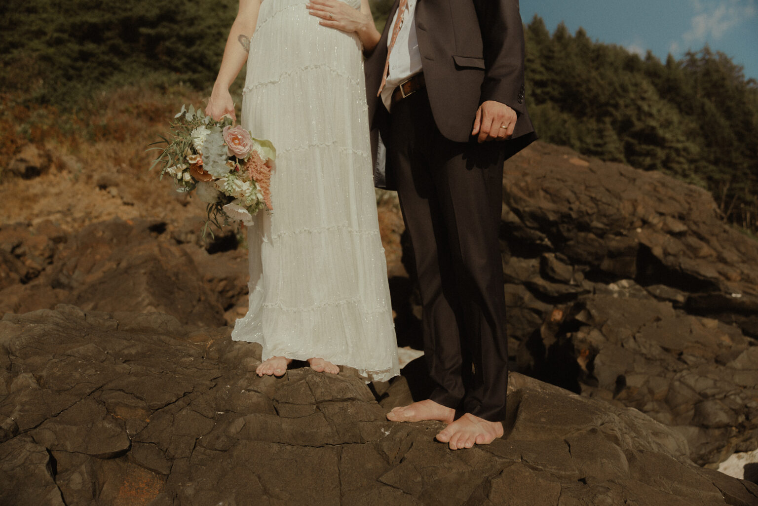 Oregon Coast Elopement - Smoke and the Sea Photography