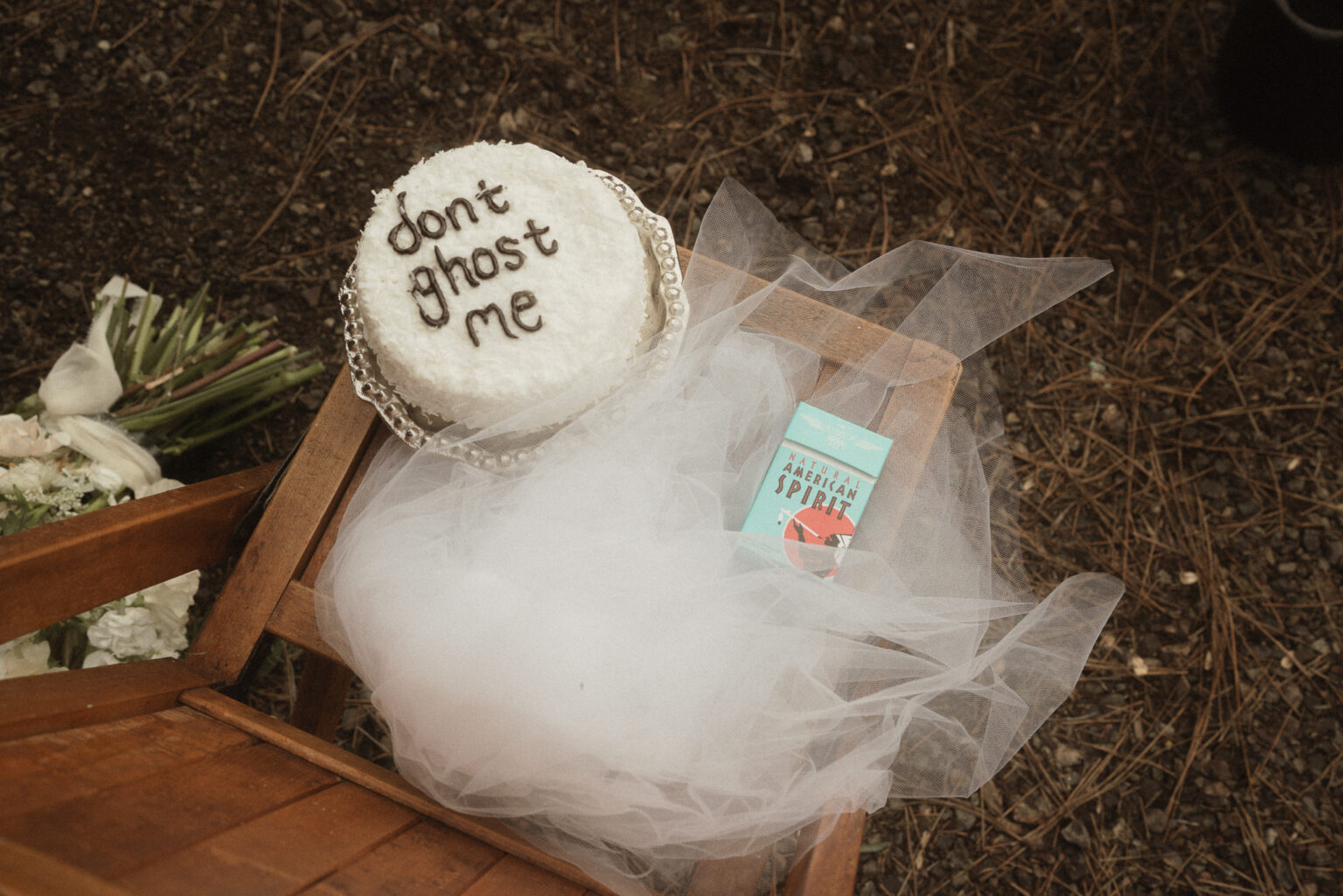 Western Romantic Elopement in Buncom, Oregon - Smoke and the Sea ...