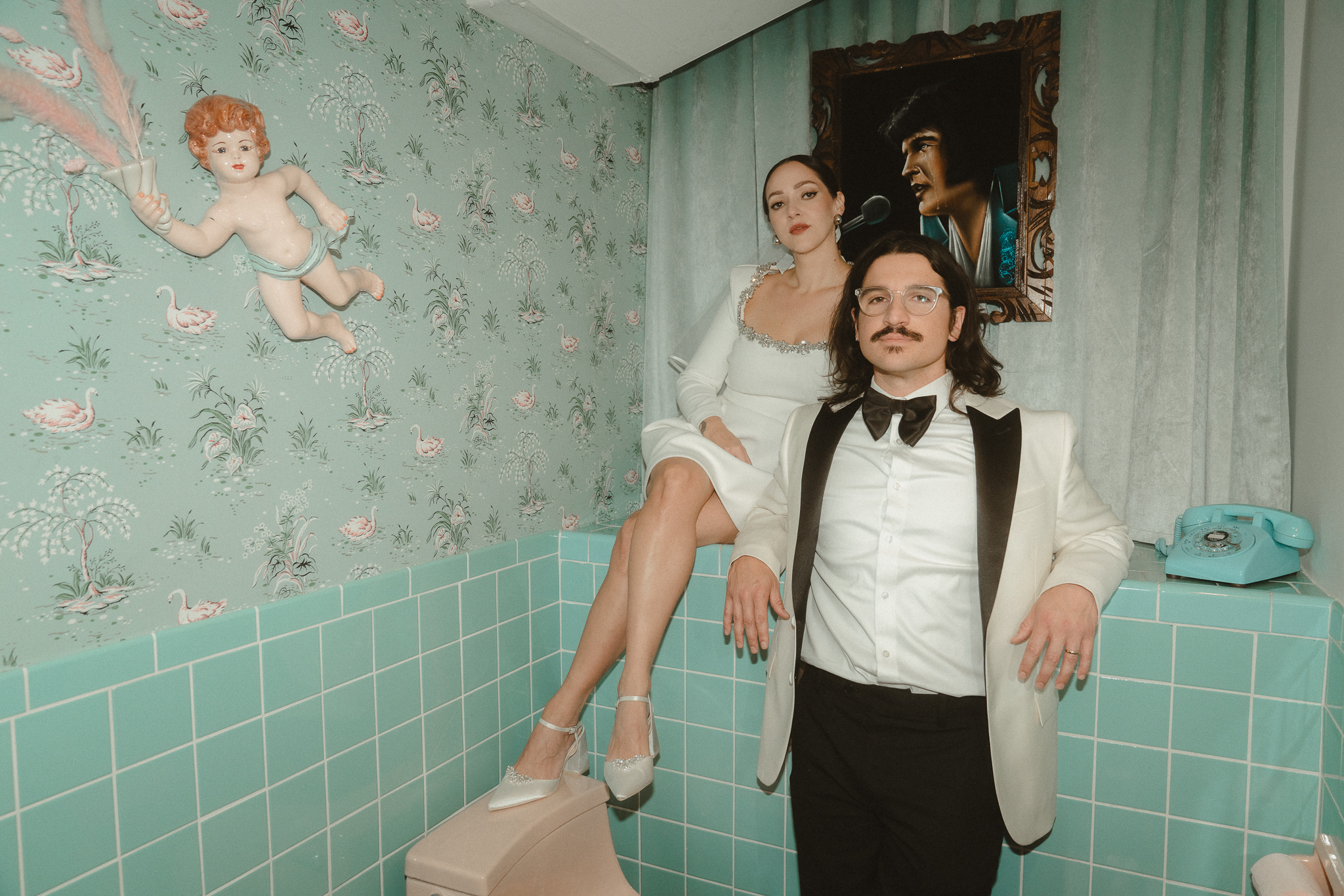 Editorial Elopement in Las Vegas - Smoke and the Sea Photography